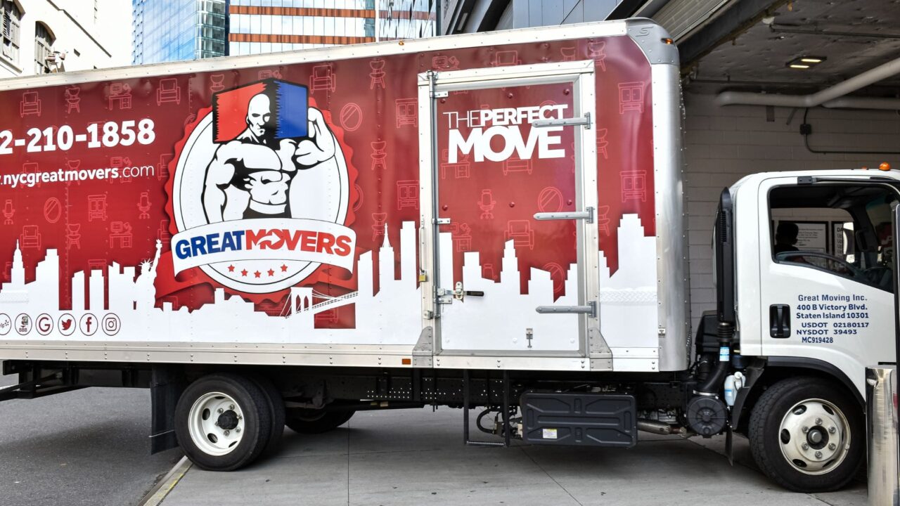 Handy Guide to on How Much to Tip Your NYC Movers
